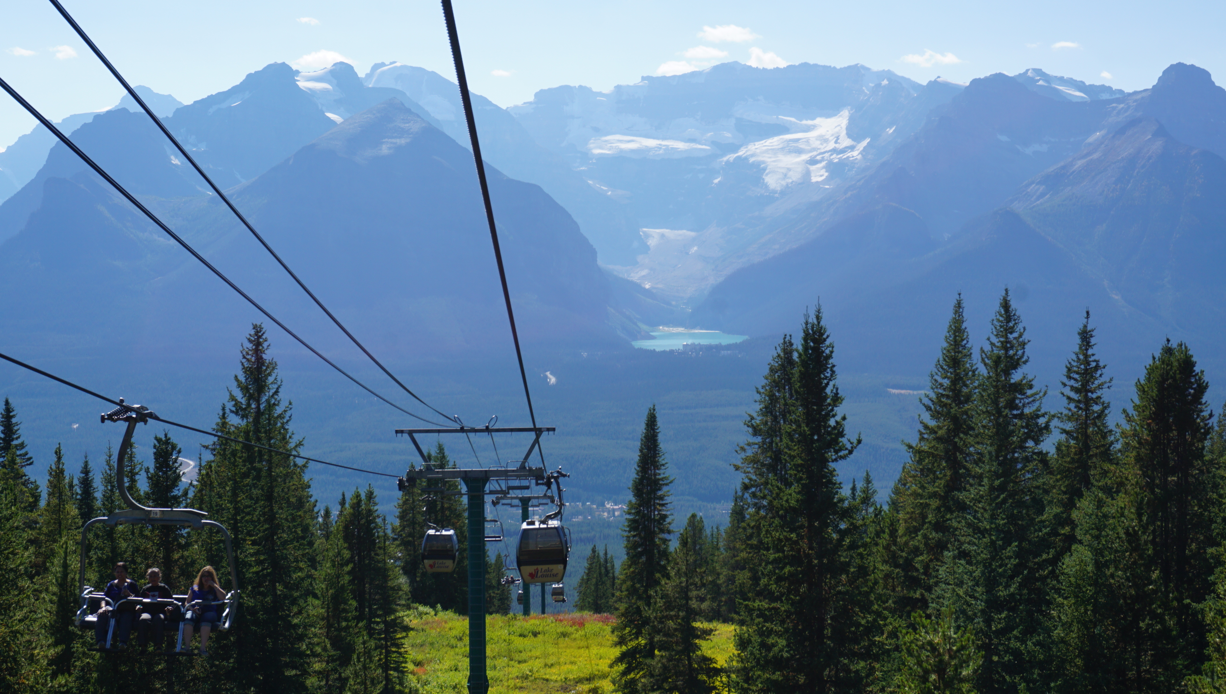 One (fast paced) Day in Banff – Wanderlust and Wildlife